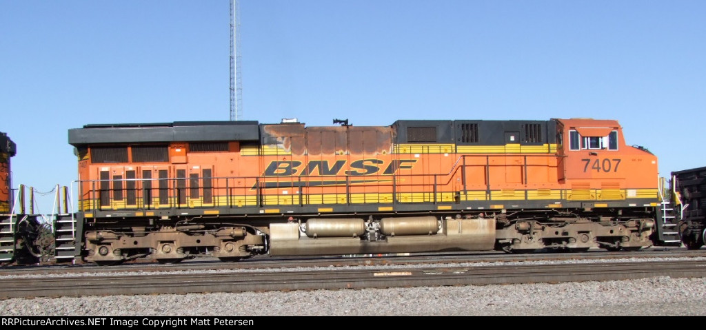 BNSF 7407